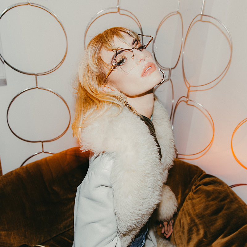 Juliet Simms – Sumerian Merch